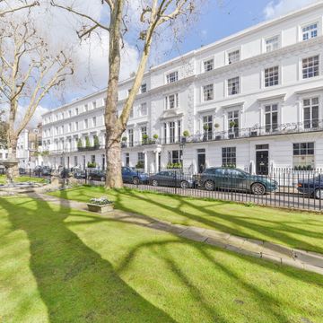 Want to live like 007? James Bond's fictional home is up for sale – and ...