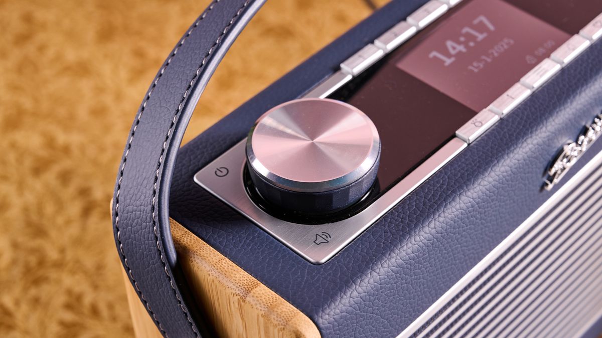 Roberts Rambler Classic review: a 70s-inspired DAB radio with a classy ...