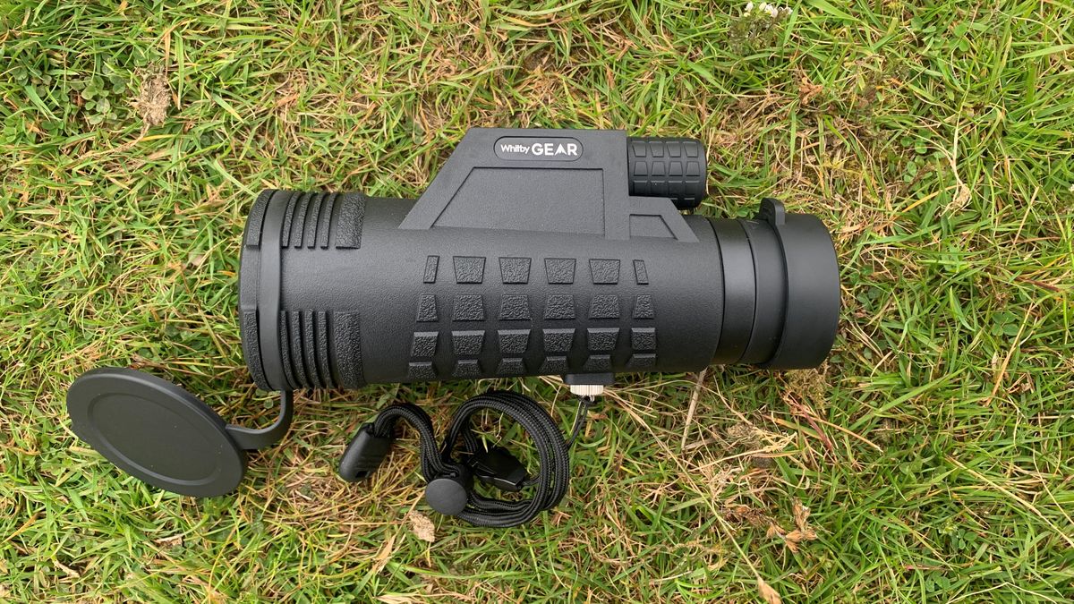 Whitby Gear 8x42 Monocular review: watch nature in motion | Advnture