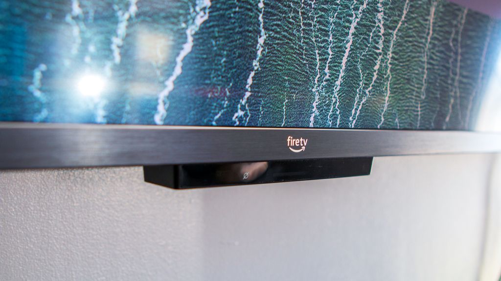 How to customize the Amazon Fire TV Omni QLED (2022) display: photos ...
