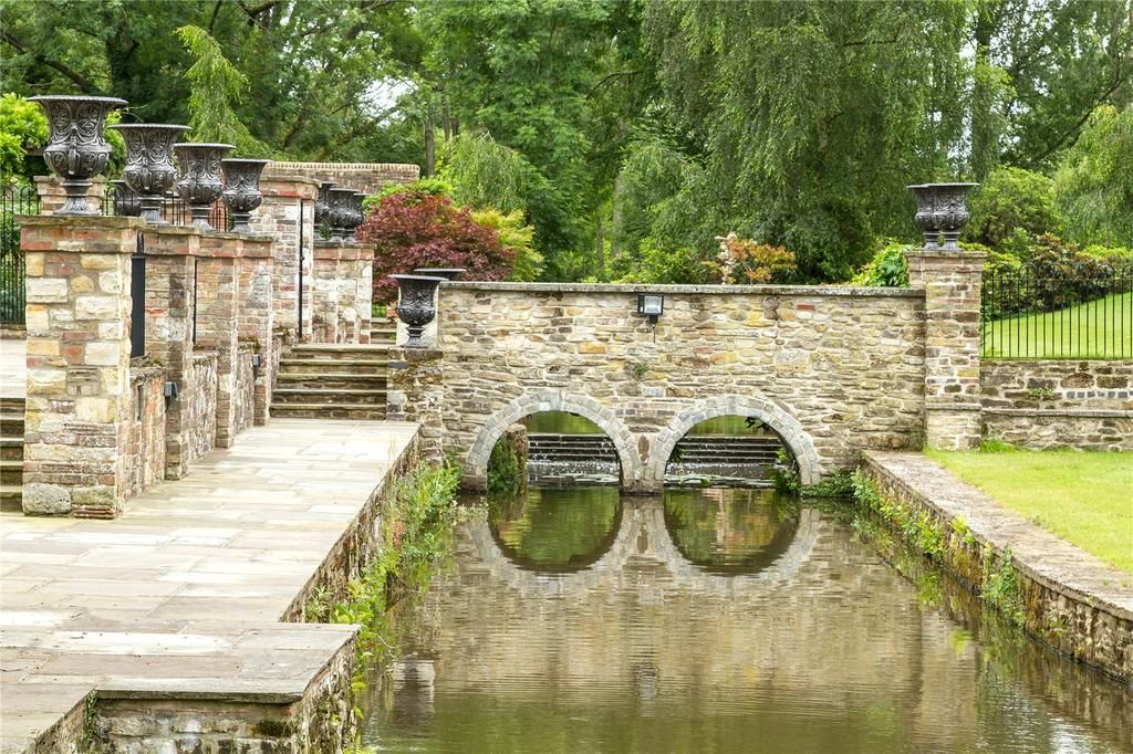 A glorious Sussex home where one of Henry VIII's wives cavorted before ...