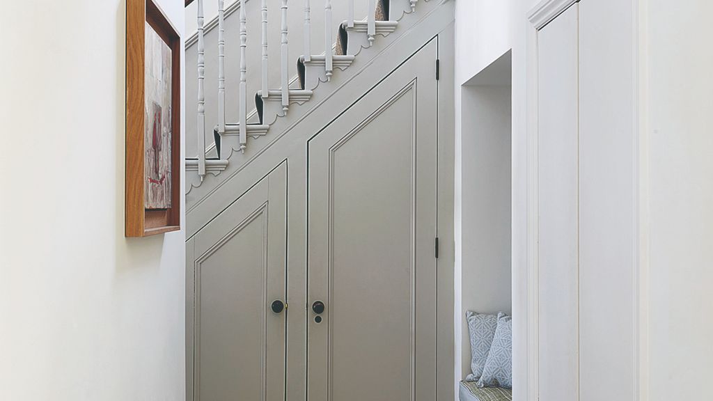 This hack transforms your stairs into the perfect storage space | Ideal ...