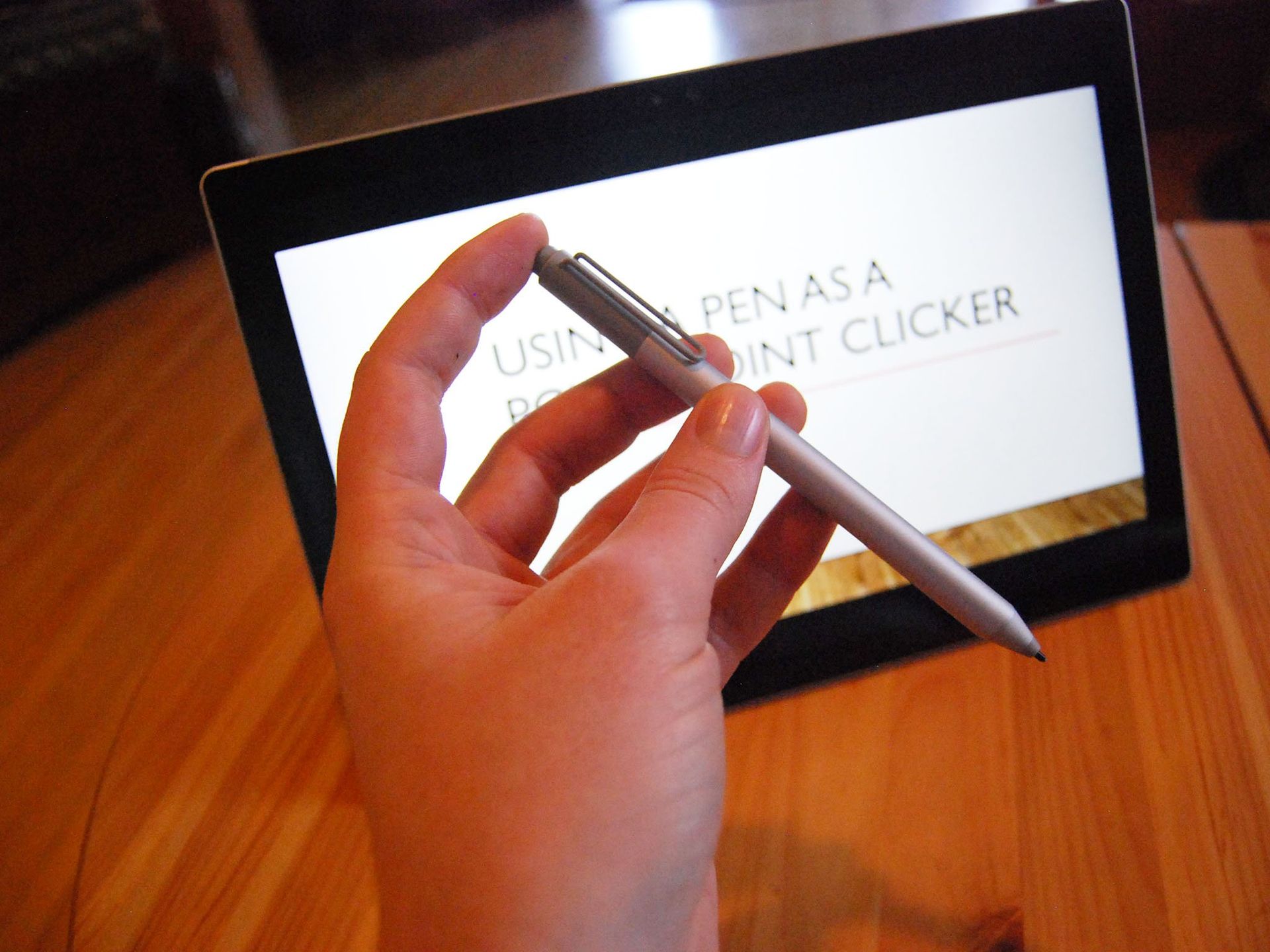 How to use your digital pen as a PowerPoint slideshow remote | Windows ...