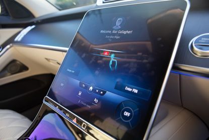 Mercedes S580e Long AMG Line Premium: fast, smooth and economical | T3