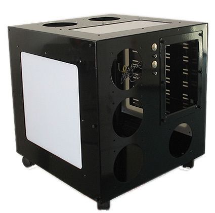 Modding Fans Will Love It: The U2UFO Chassis | Tom's Hardware