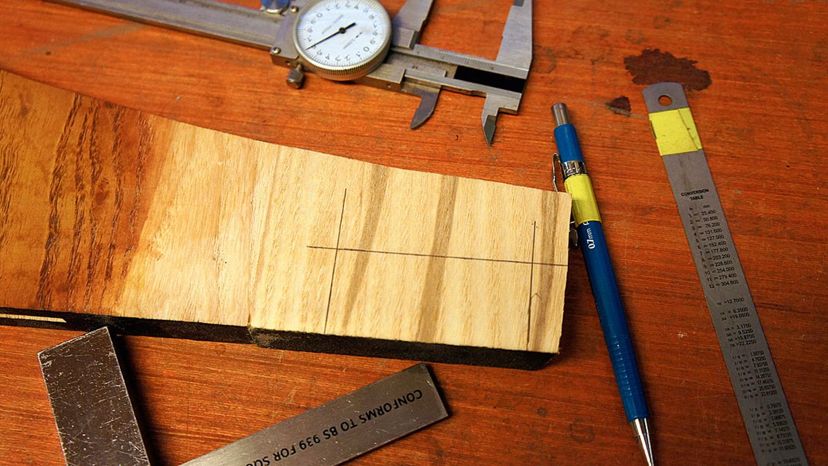 How to block your Stratocaster's tremolo for greater tuning stability ...