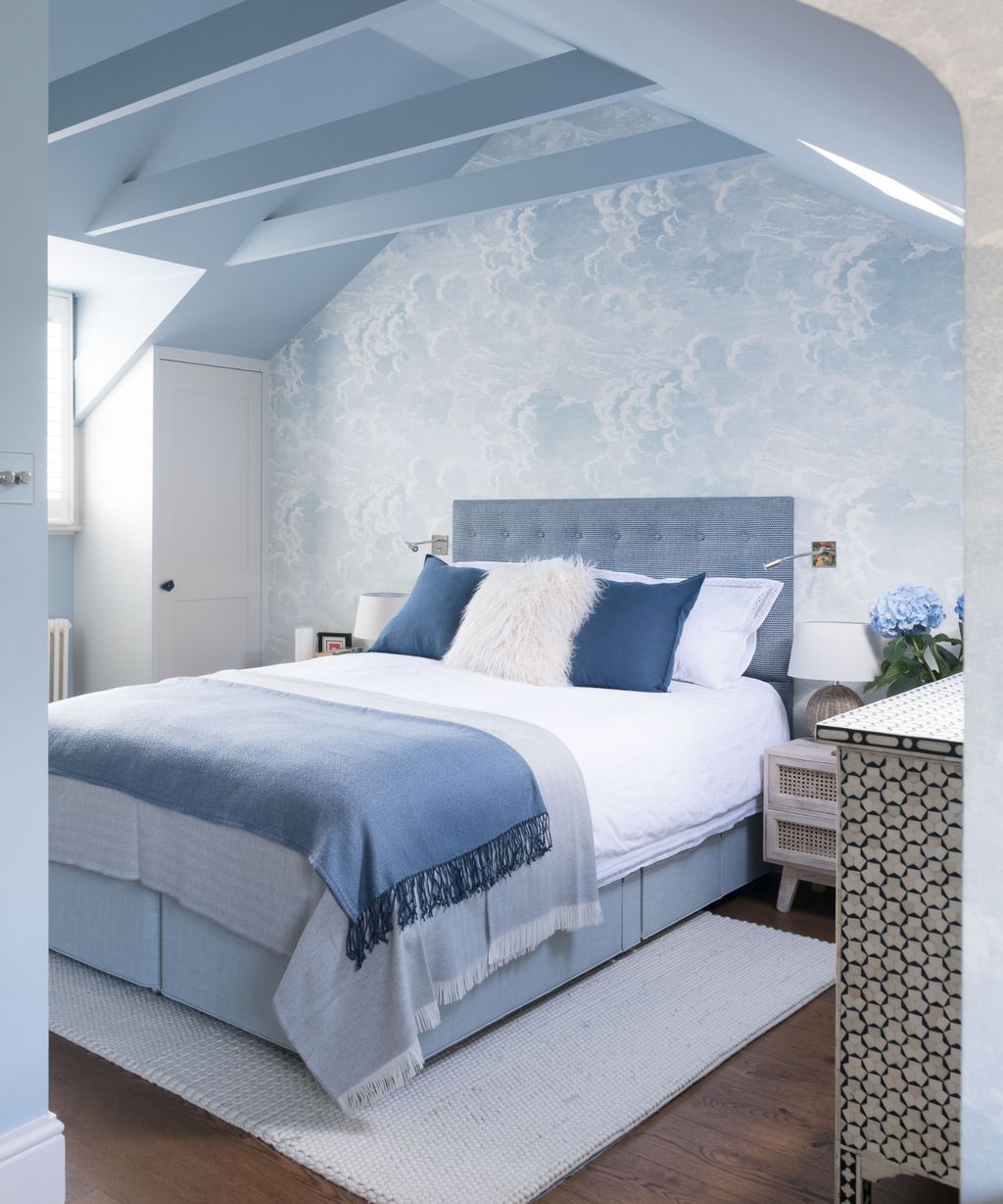 How to pick a paint to match your wallpaper | Homes and Gardens