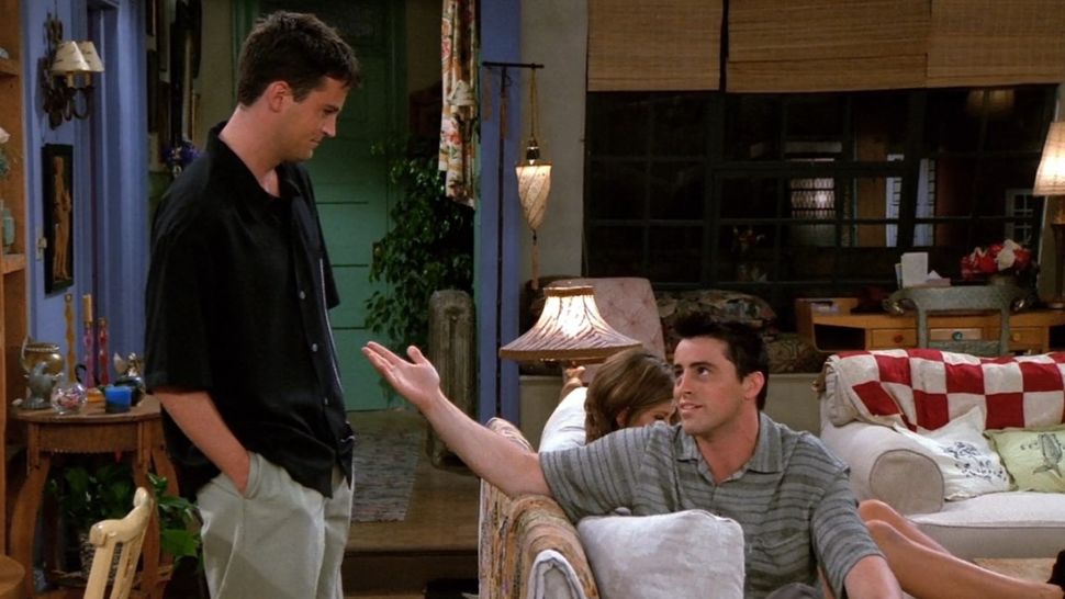 32 Hilarious Chandler Bing Quotes From Friends | Cinemablend