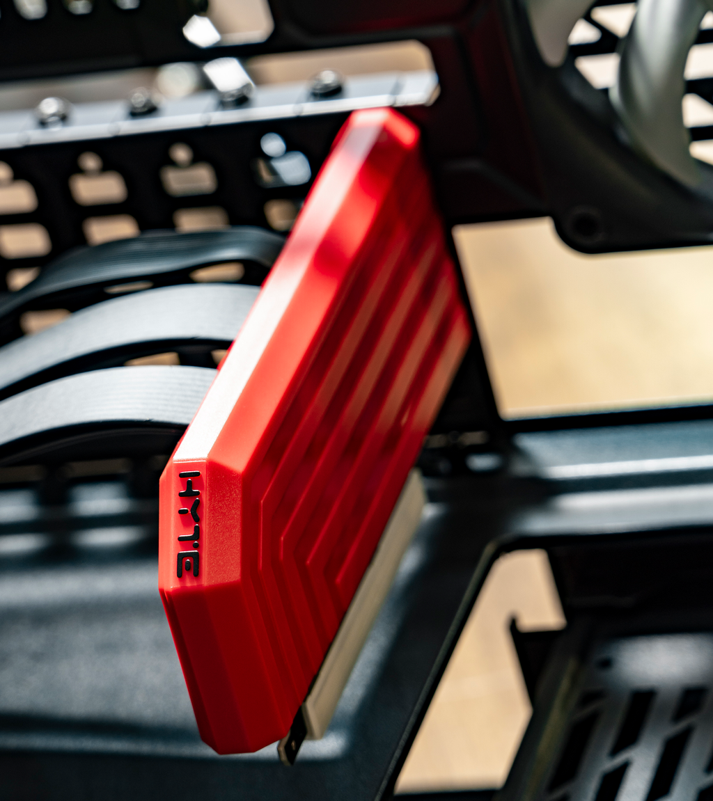 Hyte's 'Luxury' PCIe 4.0 GPU Riser Cable Includes a Dummy Graphics Card ...