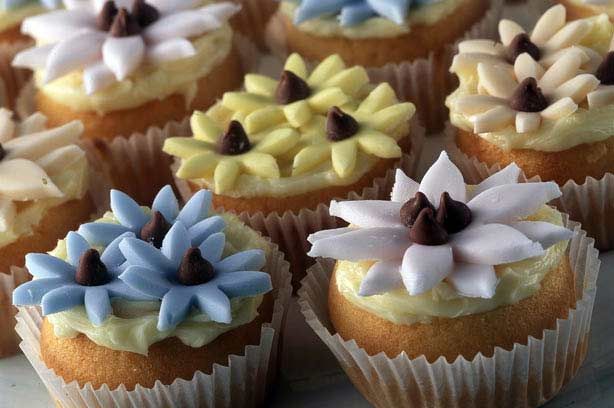 Lemon butterfly fairy cakes | British Recipes | GoodtoKnow