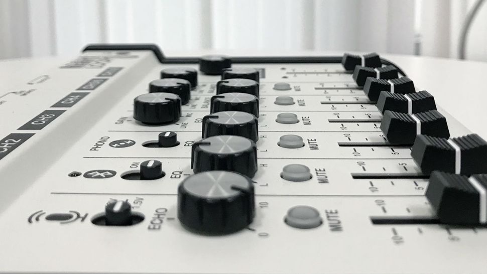 The Maker Hart Loop 8 could well be the perfect mixer for all mini ...