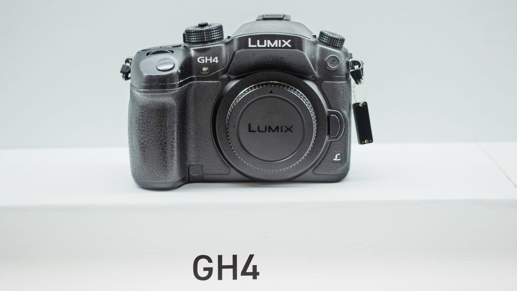 13 world-first cameras from Panasonic, from the first ever mirrorless ...