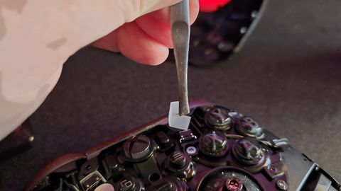 How to fix Xbox Elite Controller (Series 2) sticky bumpers | Windows ...