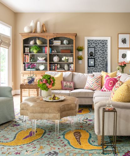 8 outdated '60s interior design trends making a comeback | Homes and ...