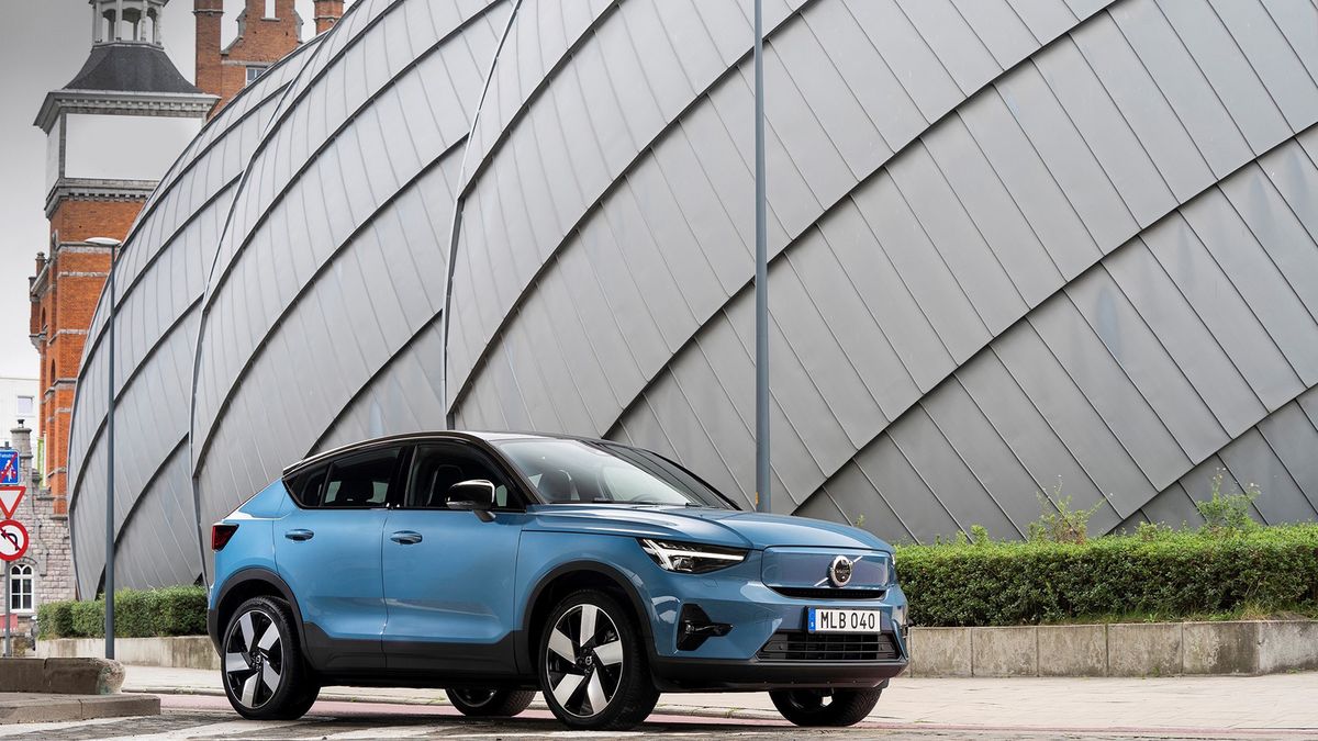 Volvo C40 Recharge review (hands on): An EV that oozes with class | Tom ...
