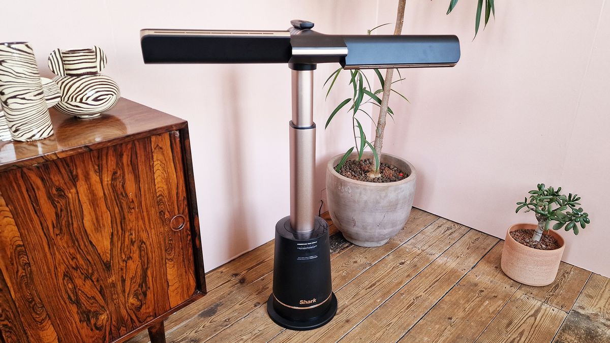 I tested the Shark TurboBlade Cooling Fan — and this dual design is ...