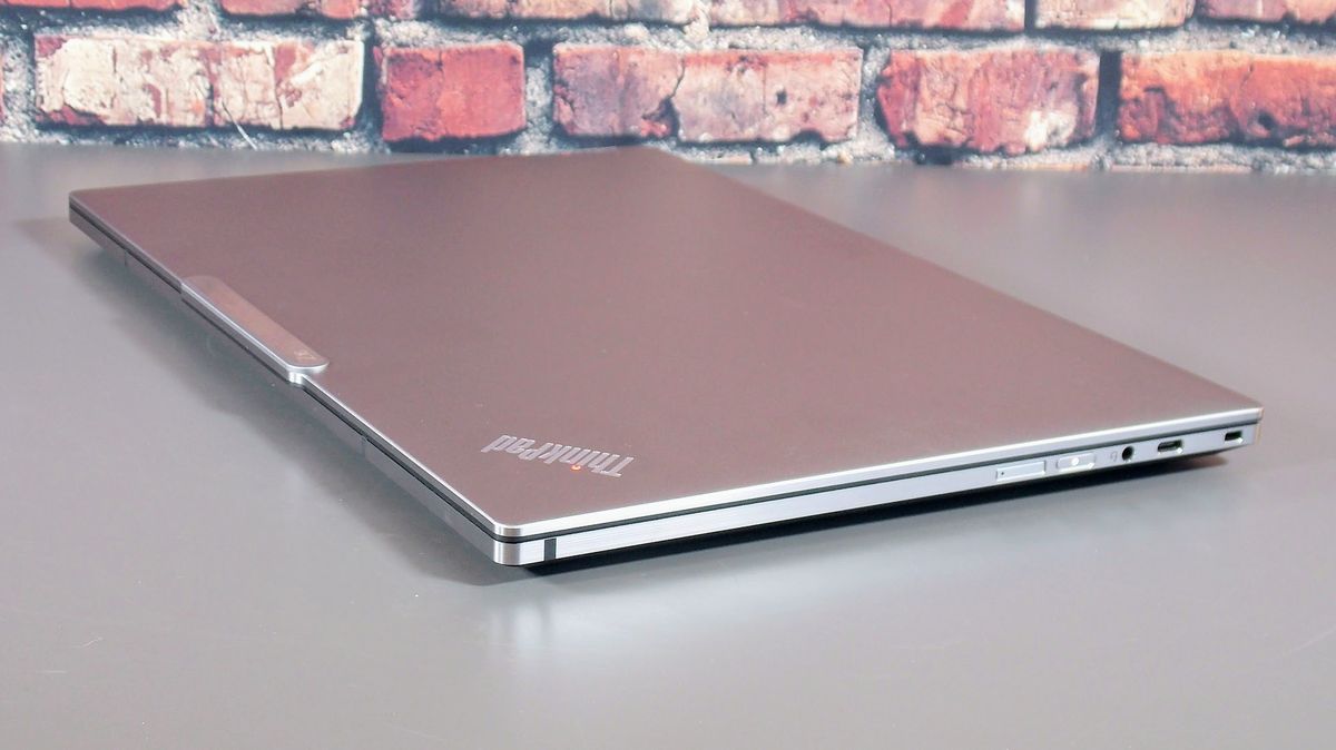 Lenovo ThinkPad Z16 Gen 1 review: A thoroughbred premium laptop with ...