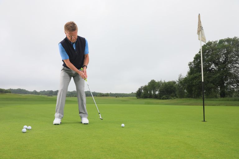 Golf putting tips and drills demonstrated by experts | Golf Monthly
