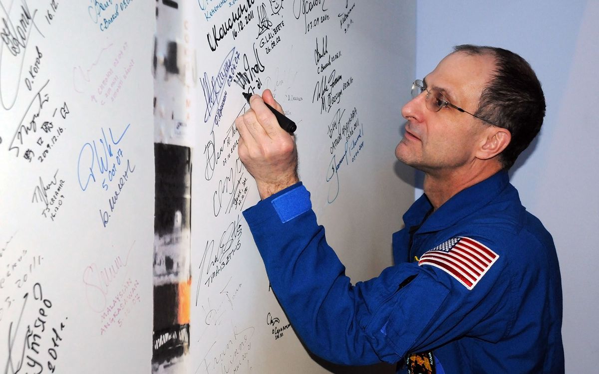 Russia's Space Traditions: 14 Things Every Cosmonaut Does for Launch ...