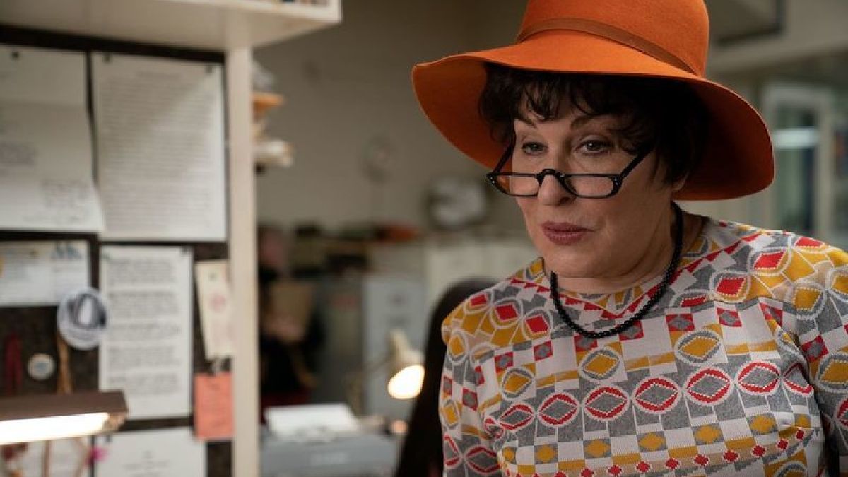 Bette Midler's Best Movies And TV Shows And How To Watch Them | Cinemablend