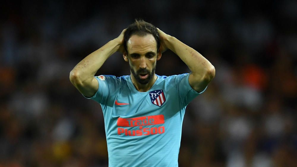 Atletico confirm Juanfran hamstring injury | FourFourTwo