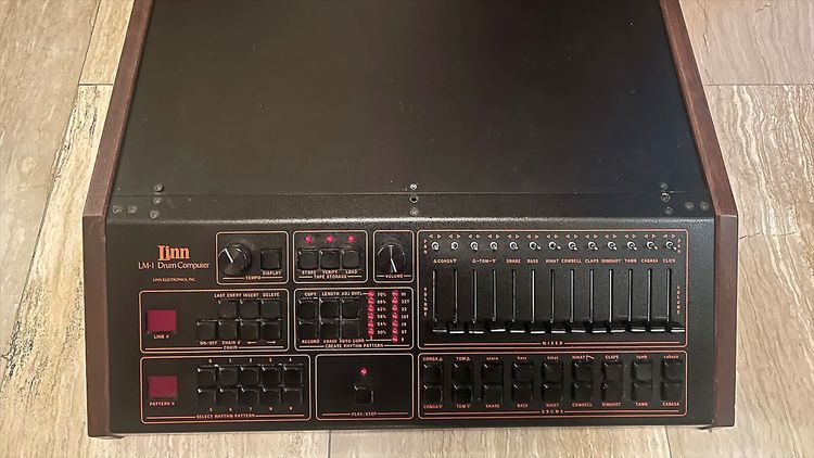 "Immaculate condition for its age": There’s an original Linn LM-1 drum ...