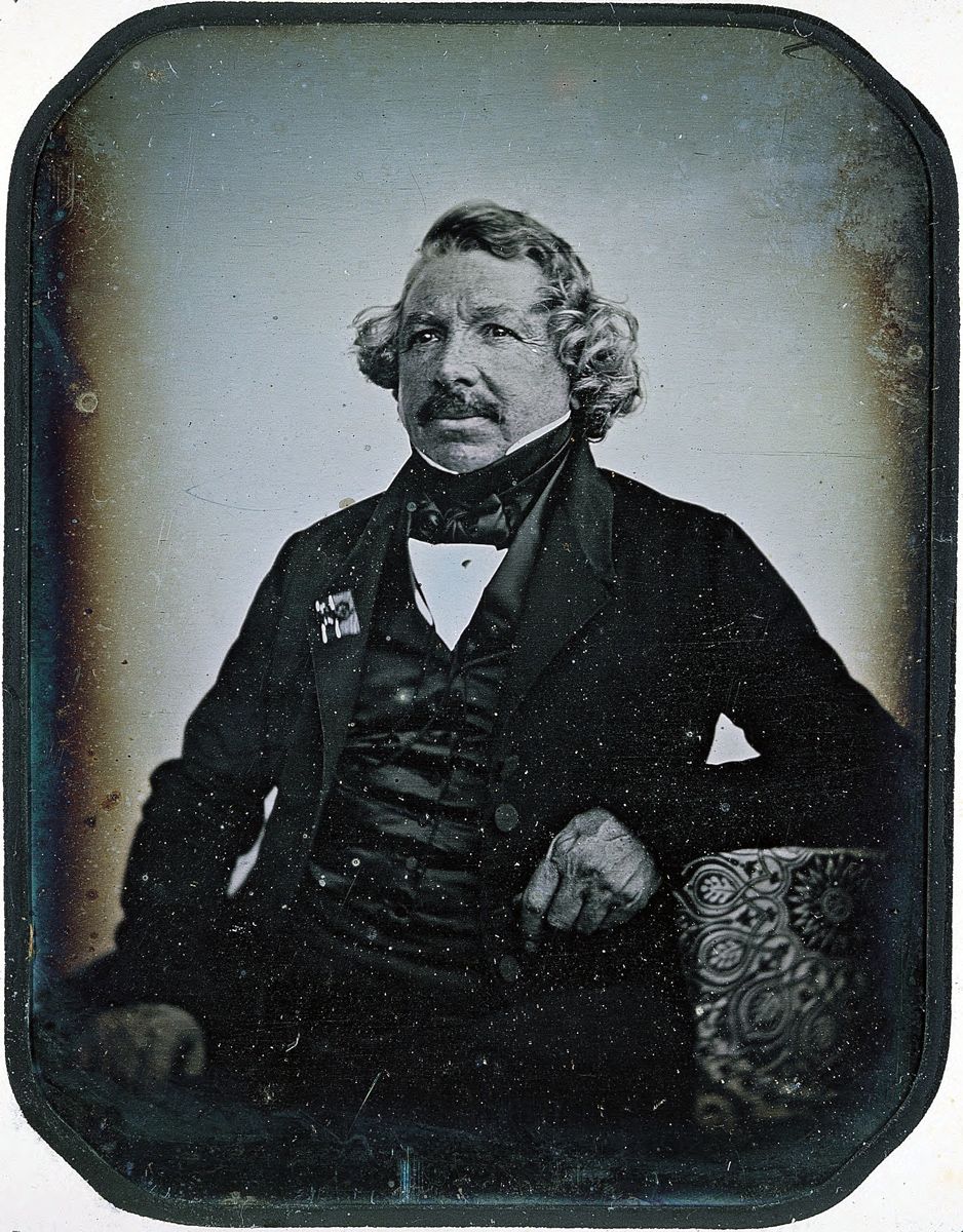 19 of the World's Oldest Photos Reveal a Rare Side of History | Live ...