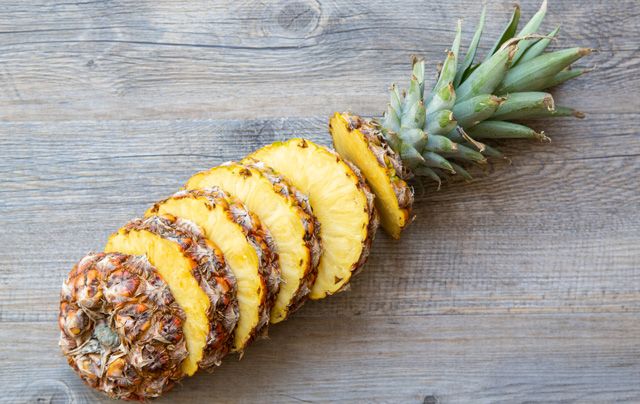 18 low calorie fruits that are best for weight loss and dieting ...