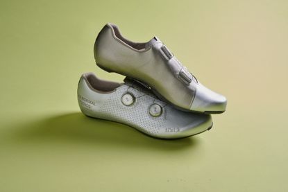 Pas Normal Studios x Fizik Mechanism Road Shoes are bound to polarise ...