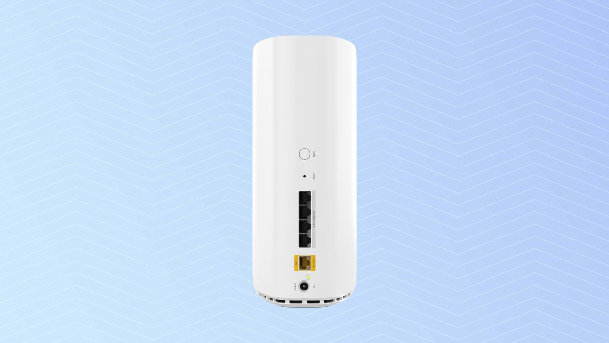 Netgear Orbi 870 review: A great Wi-Fi 7 mesh kit for long range ...