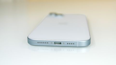 Apple iPhone 15 Plus review: Big screen, very big battery life | Tom's ...