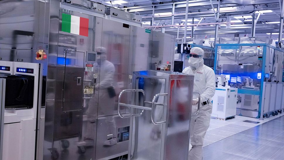 Intel Close to Sealing $5 Billion Chip Factories Deal in Italy | Tom's ...