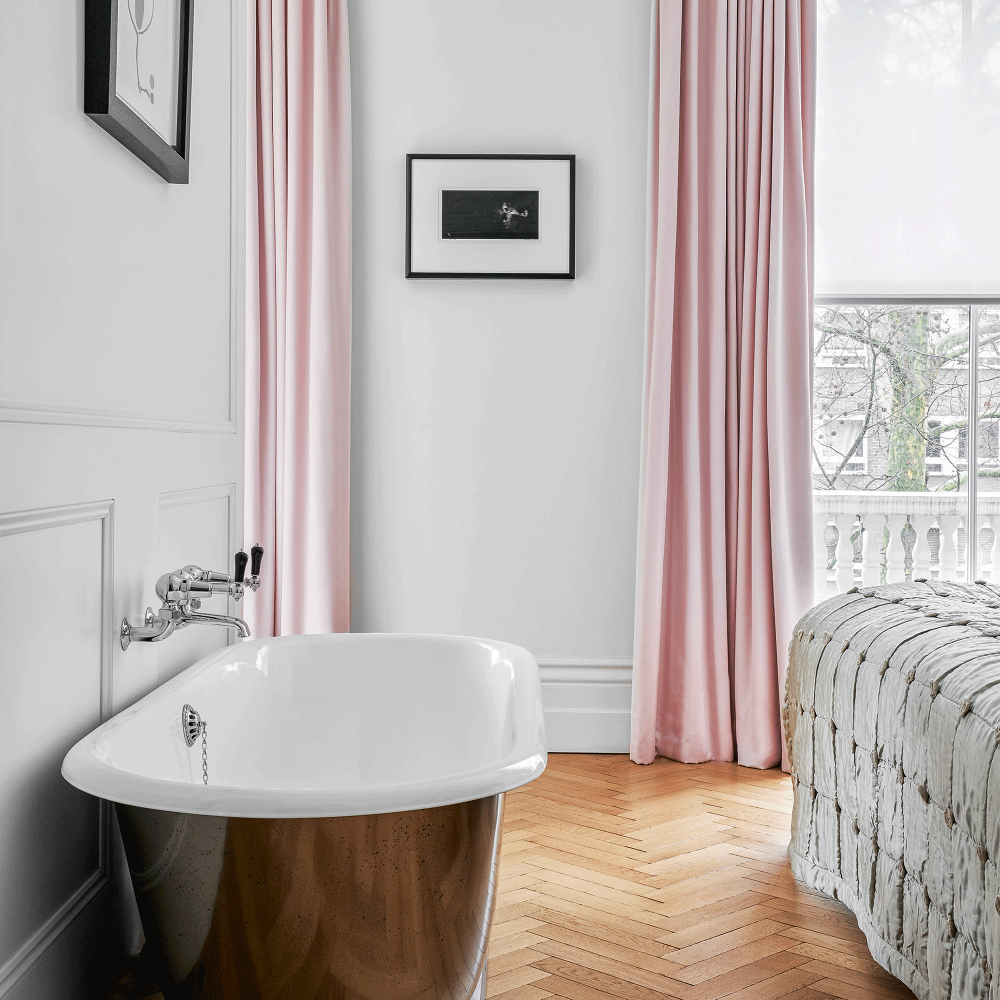 Bathtub in the bedroom - the latest luxe bedroom trend | Ideal Home