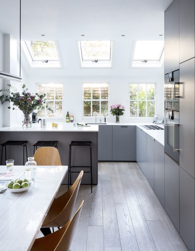 Explore a modern London townhouse that's full of covetable furniture ...