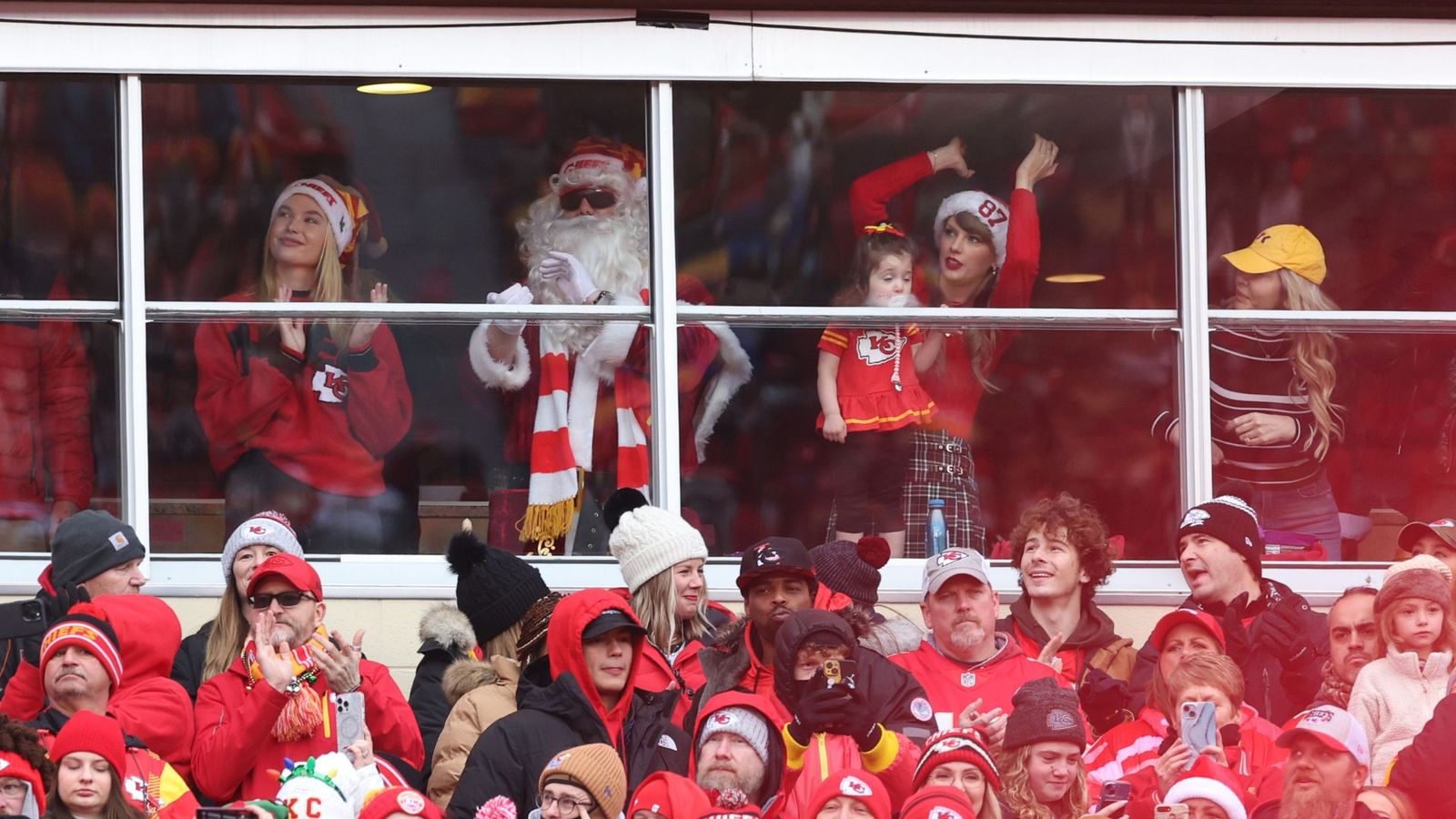 Taylor Swift Brings Santa to Cheer on Travis Kelce | Marie Claire