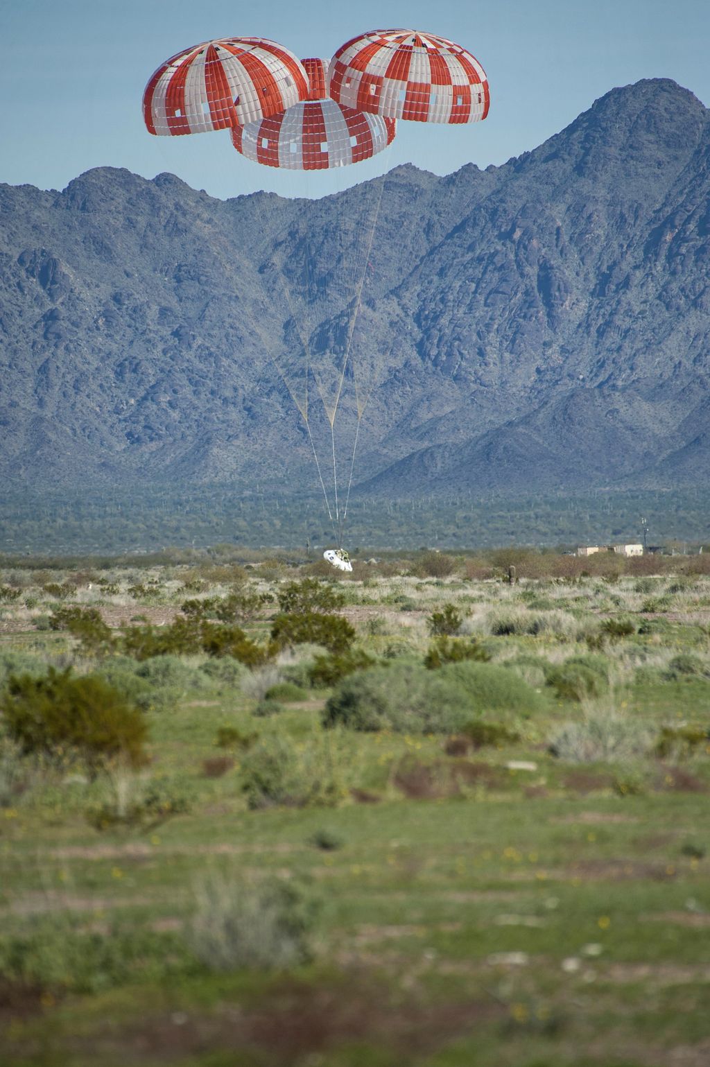 In Photos: NASA's Orion Space Capsule Parachute Test of 2017 | Space