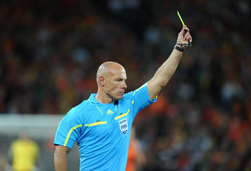 The most iconic football referees | FourFourTwo