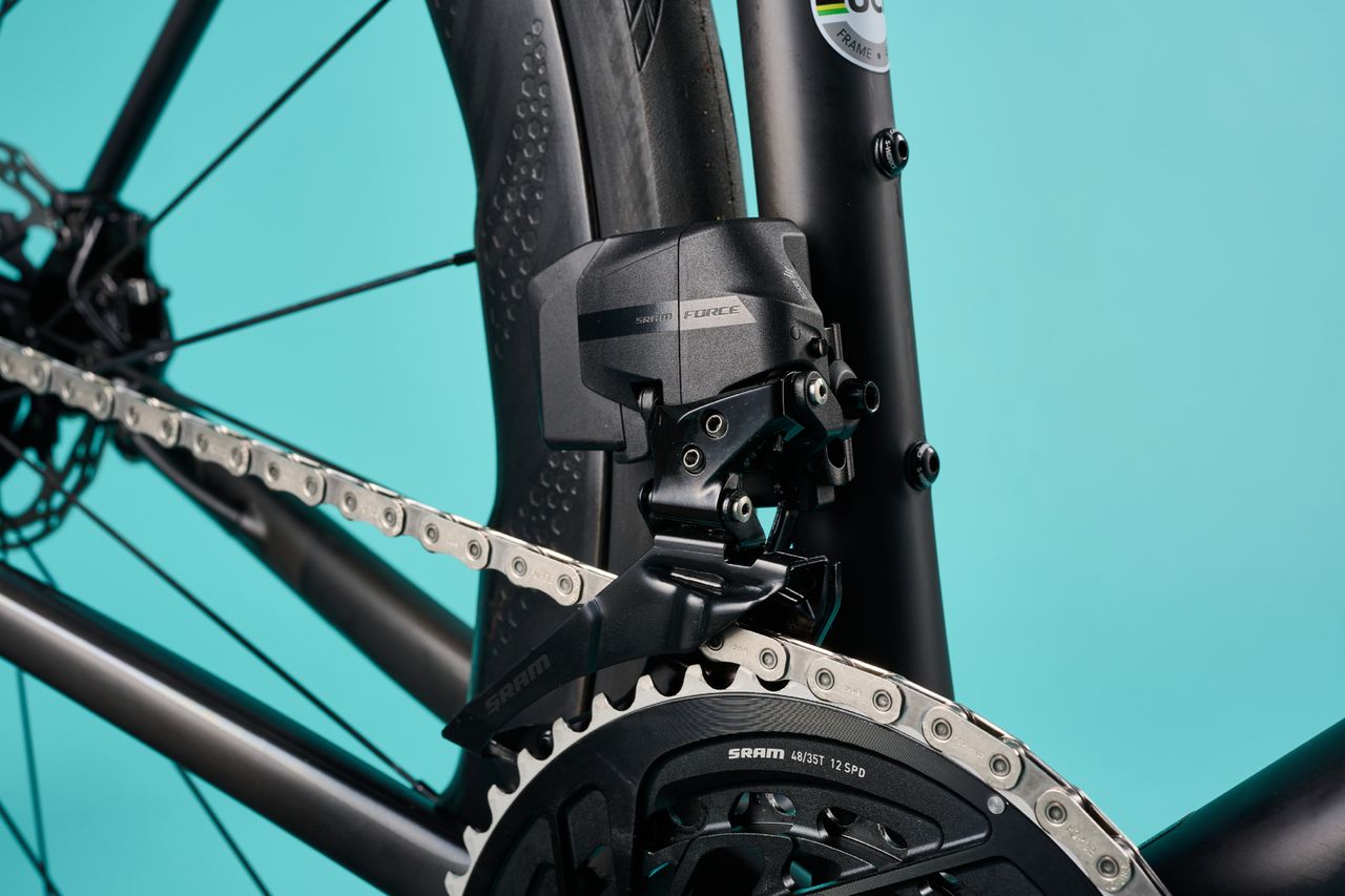 SRAM Force AXS review - the wireless 12-speed groupset has more pros ...