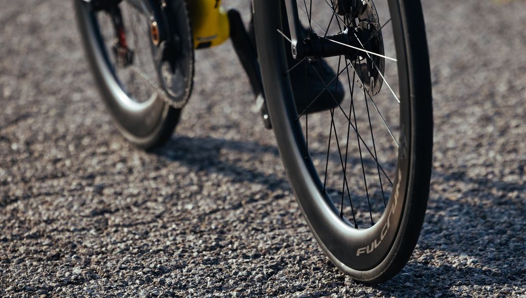 Fulcrum's new Wind wheels are wider, deeper, lighter and made for all ...