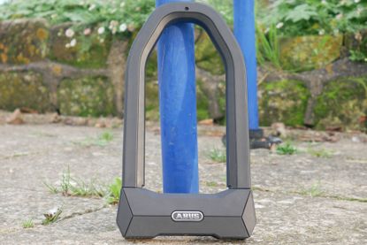 Abus Granit Super Extreme 2500 bike lock review: the most easily ...