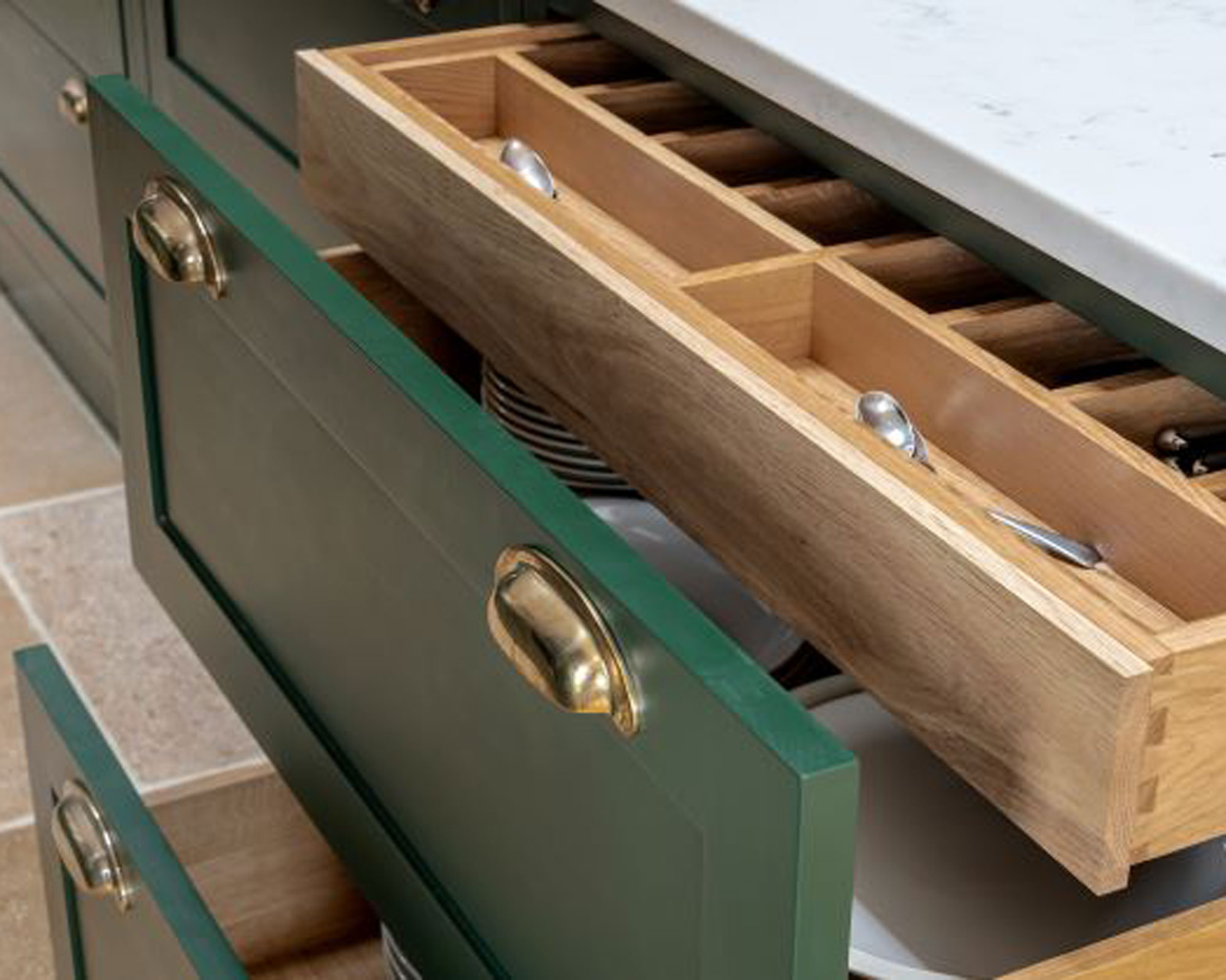 Experts share how they organize kitchen drawers | Real Homes