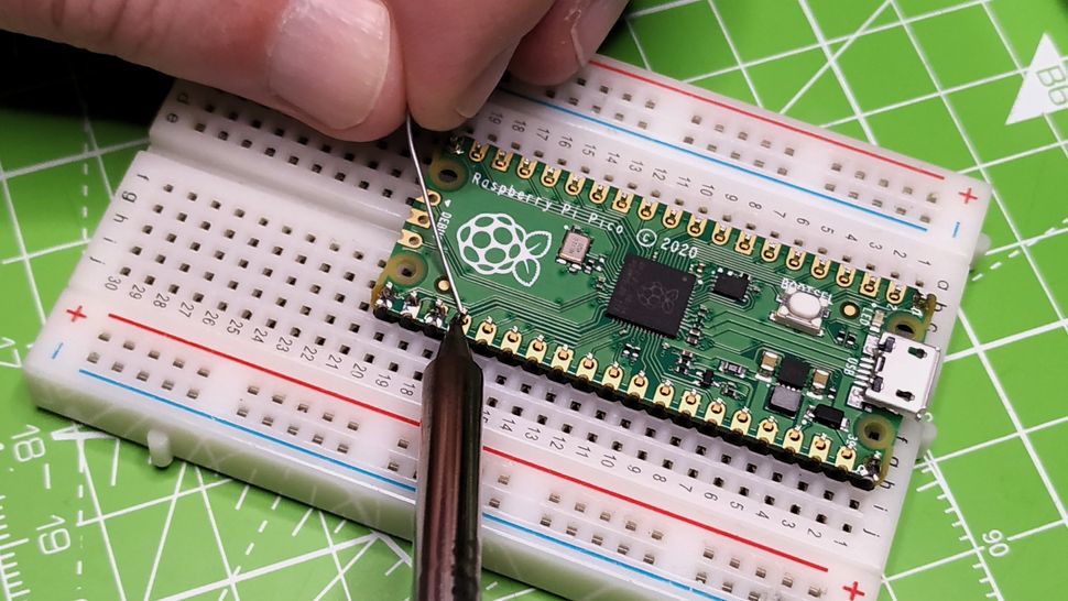 Raspberry Pi Pico Review: ‘Pi Silicon’ Debuts on $4 Microcontroller | Tom's Hardware