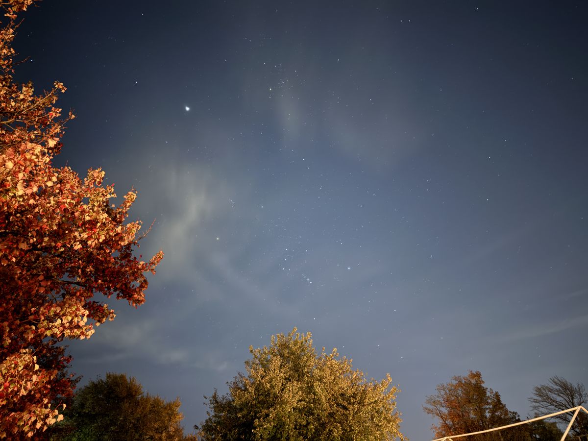I tried astrophotography on my iPhone 16 Pro Max to shoot galaxies ...