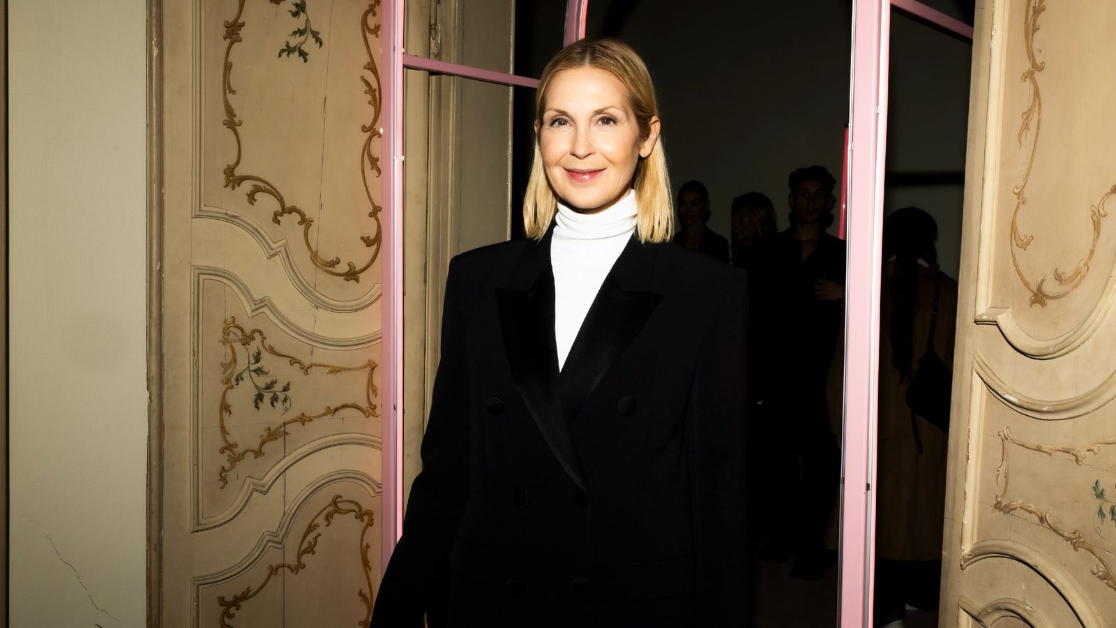 Kelly Rutherford's Holiday Beauty Picks and Skincare Staples | Who What ...