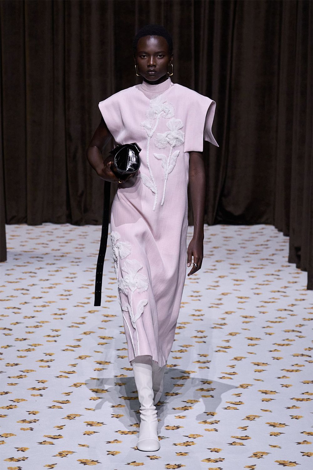 The Powder-Pink Color Trend That Will Dominate in 2025 | Who What Wear