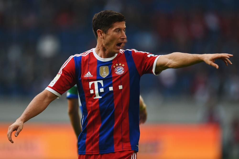 Lewandowski off the mark on Bayern debut | FourFourTwo