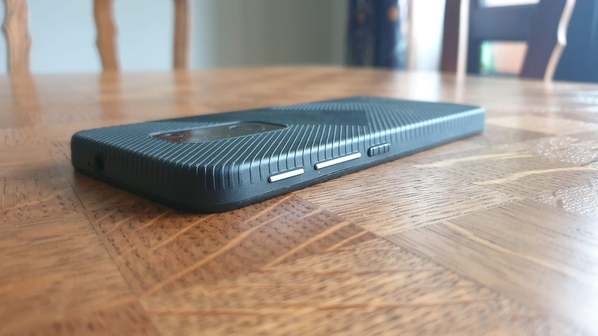 Motorola Defy rugged smartphone review | TechRadar