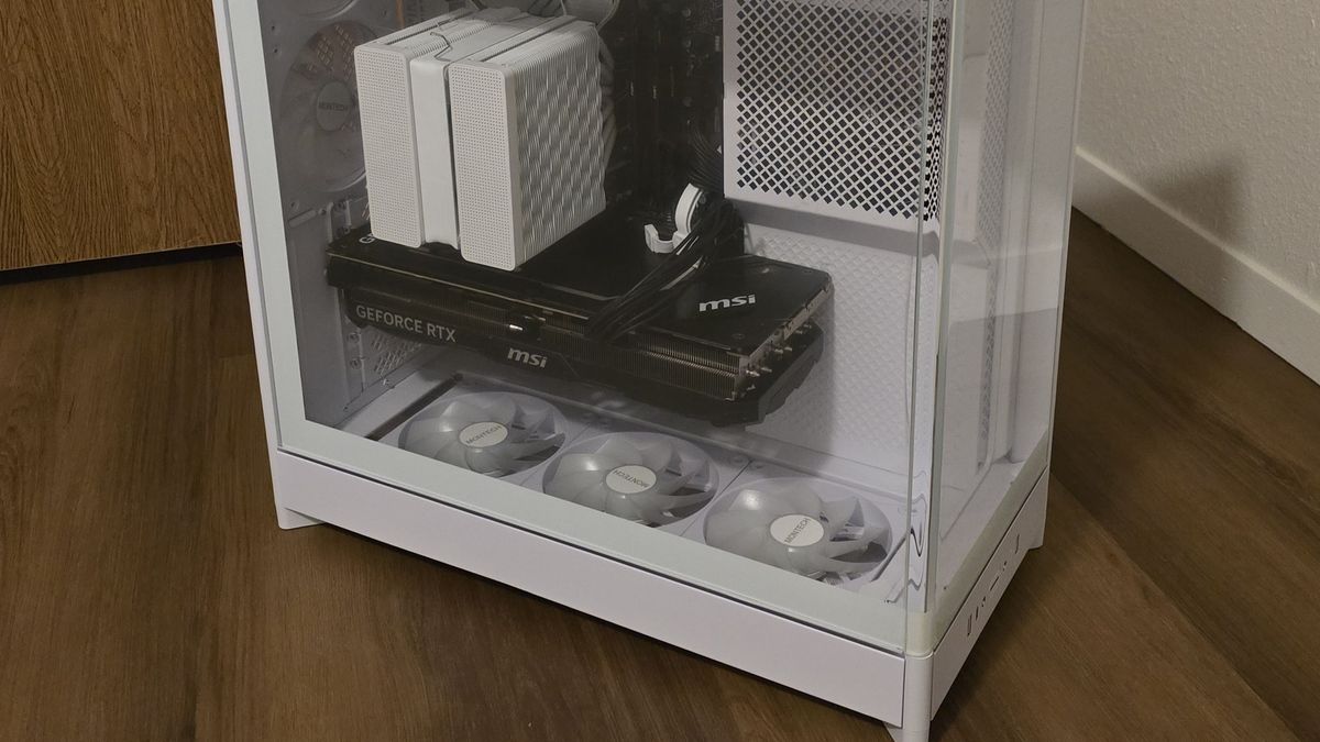 Montech HS02 Pro Case Review: GPU thermals take center stage | Tom's ...