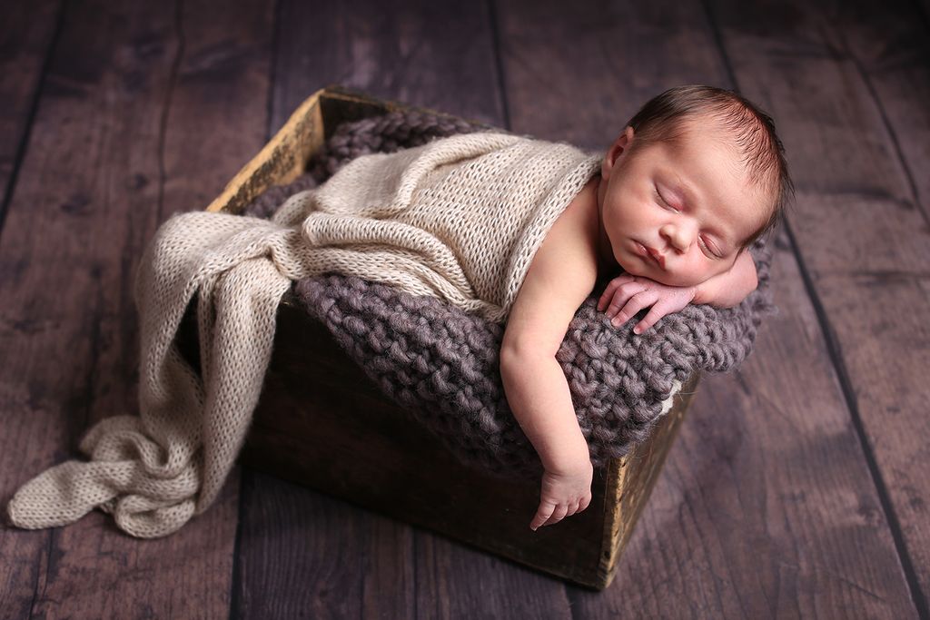 10 baby portrait tips: Take beautiful newborn photographs at home ...