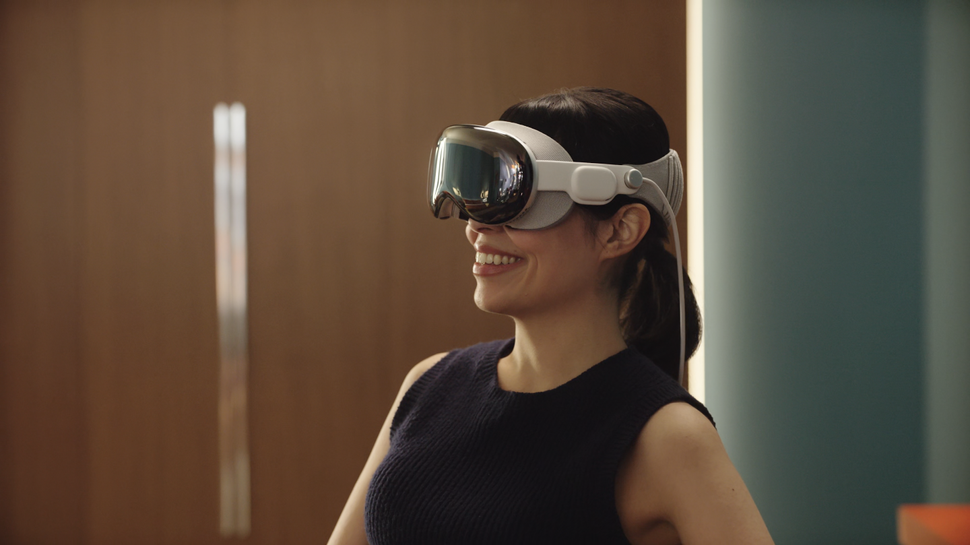 Apple's Vision Pro mixed reality headset is a make-or-break moment for ...
